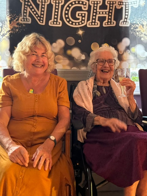 Oaktree hosts red carpet prom for residents | Healthcare Homes